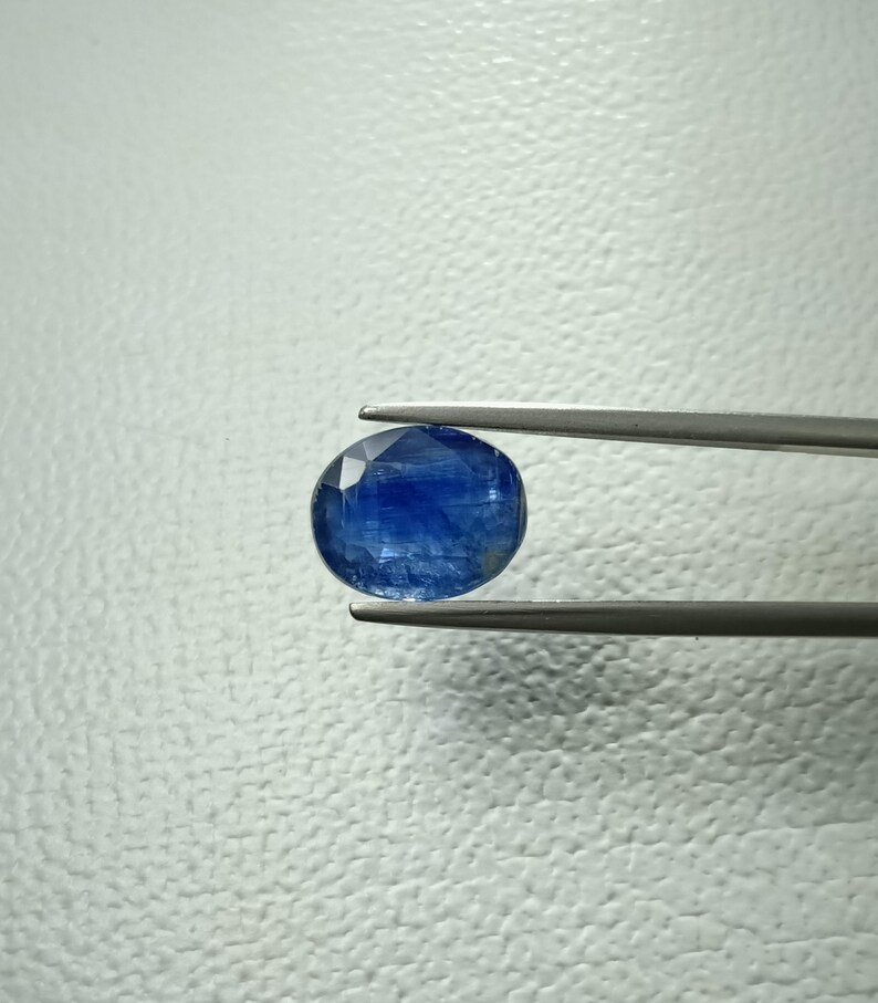 3.73 Crts. Blue Kyanite. Natural. Geniune. (unheat and Untreated) 10 ...