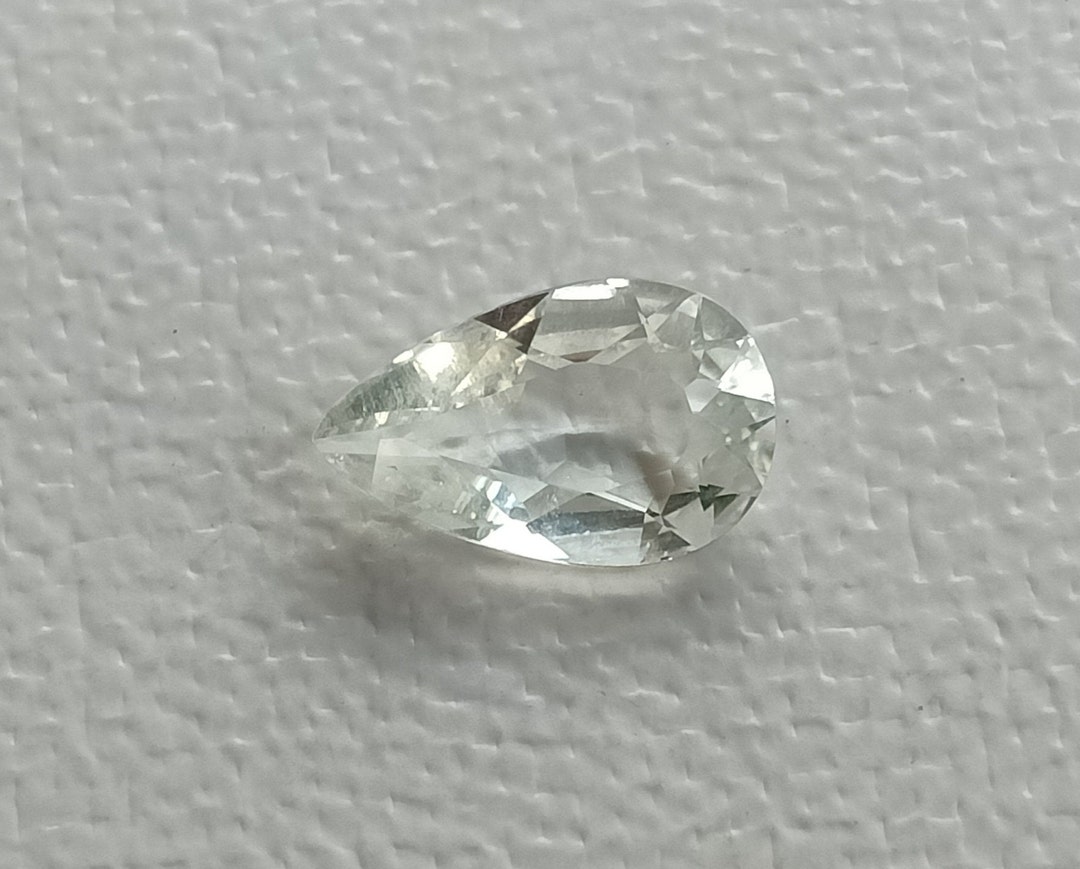 1.7 Crt. Goshenite (colorless Beryl). Natural. Facet. - Etsy