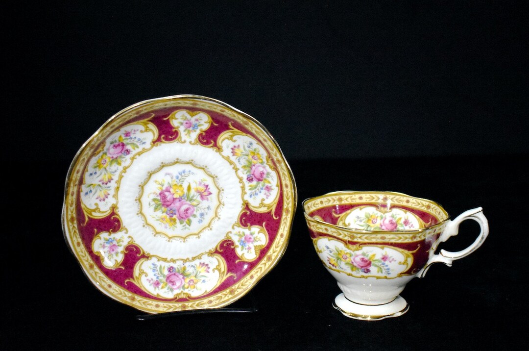Royal Albert, Lady Hamilton, Made in England, Red Teacup, Crazing ...