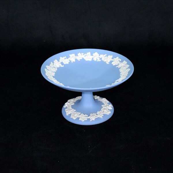 Wedgwood Pedestal Bowl - Etsy