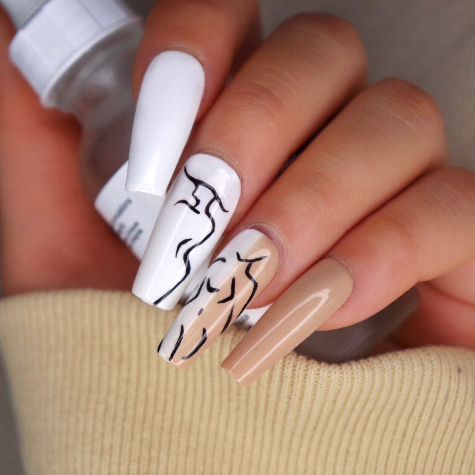 SO CHIC Uñas abstractas de arte de línea - Etsy España