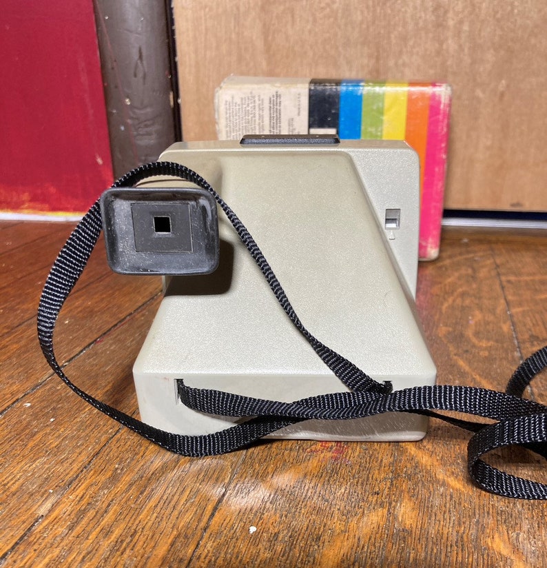 The Button 1980's Polaroid Land Camera Tested and Working - Etsy