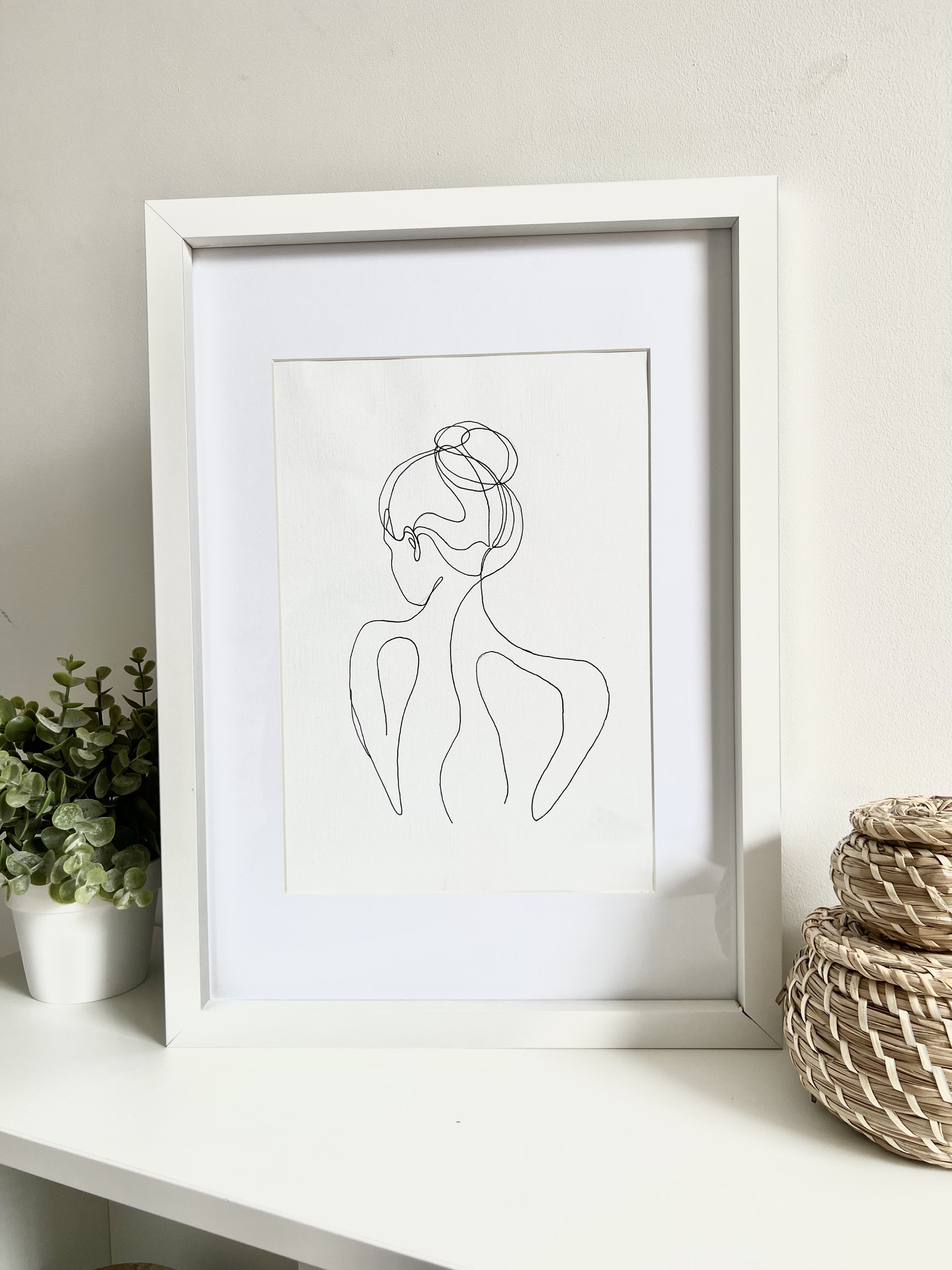 Female Body Line Drawing | Female Figure Line Art | Abstract ...