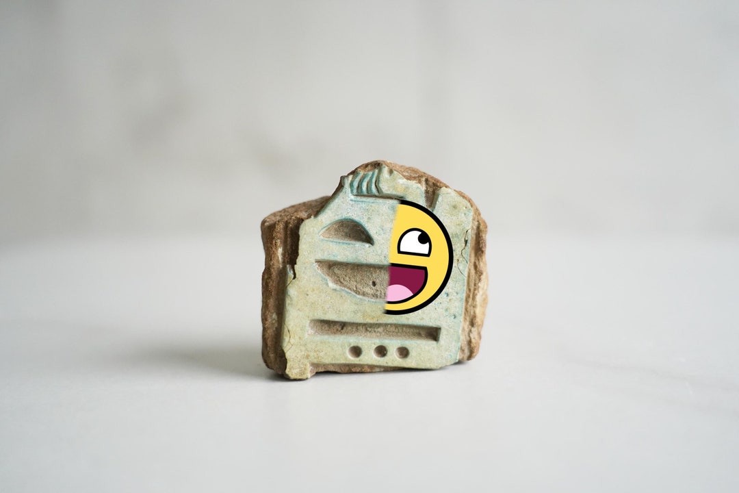 Ancient Egyptian Meme Magic Awsome Face / Epic Smiley Artifact Pale ...