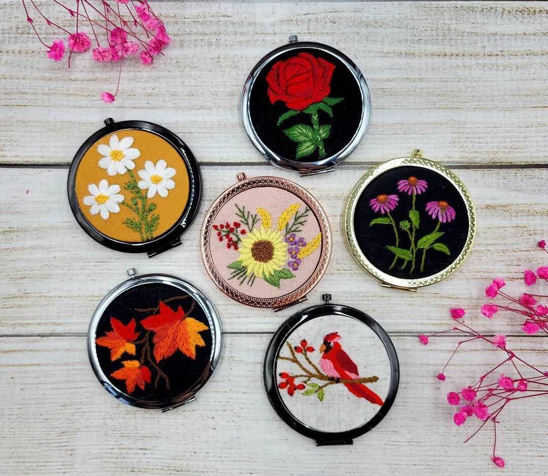 Compact Mirror, Hand Embroidered Makeup Compact Mirror, Daisy Flower ...