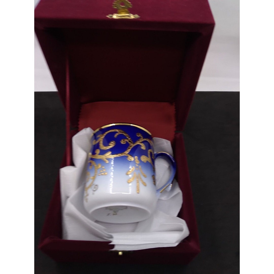 Kutahya Porselen Handcrafted Blue & Gold Scrolls White Porcelain Mug ...