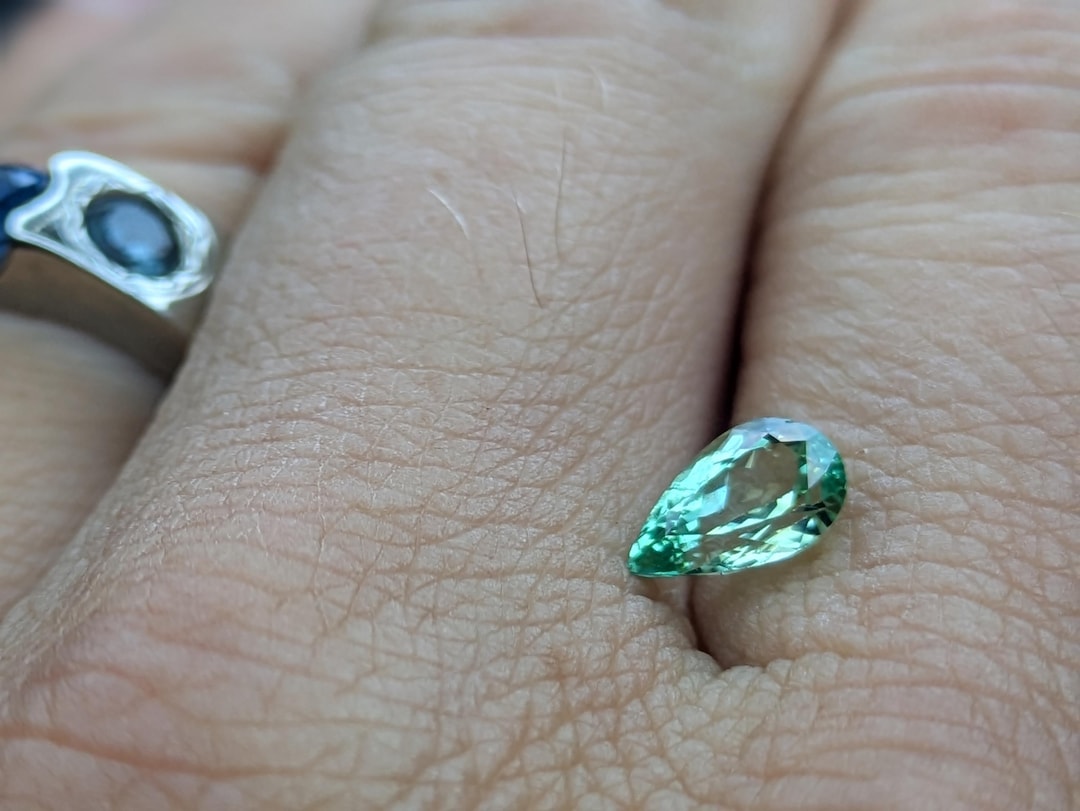 1.11 Ct Rare Neon Mint Green Merelani Mint Garnet. - Etsy