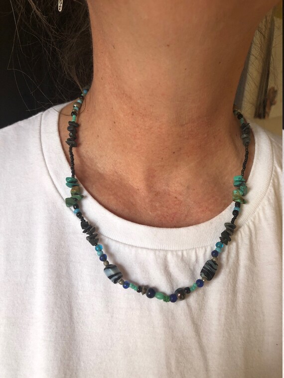 Turquoise & onyx - Gem