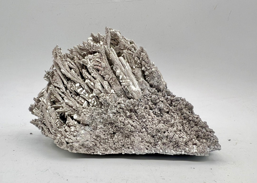Magnesium Crystal Cluster. Magnesium Ore Specimen Stone. Magnesium ...