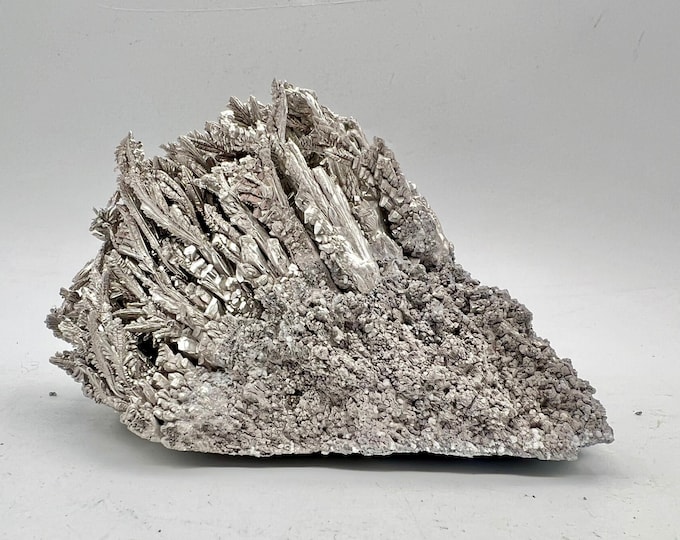 Magnesium Crystal Cluster. Magnesium Ore Specimen Stone. Magnesium ...