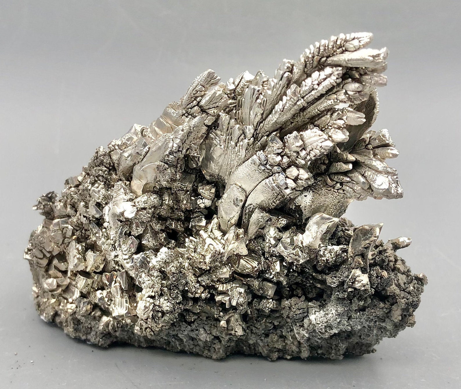 Magnesium Crystal Cluster. Magnesium Ore Specimen Stone. Size | Etsy