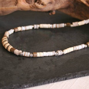 Unique Shell Coconut Choker Man / Dainty White Simple Necklace Men ...