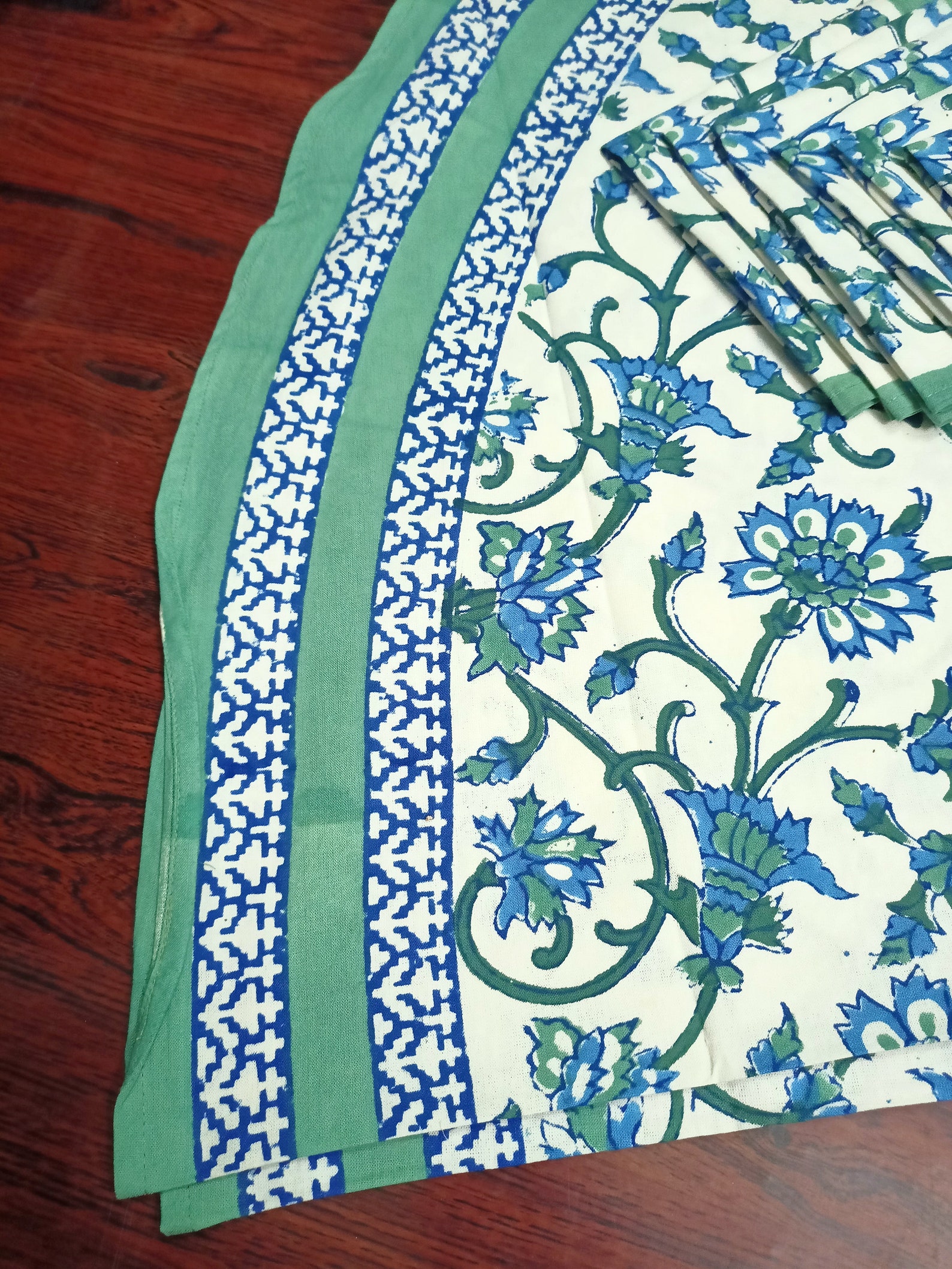 Round Design Handmade Round Tablecloth Green Flower Design - Etsy