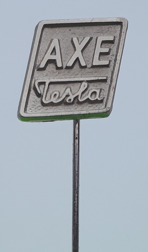 tesla axe zagreb nikola - Gem