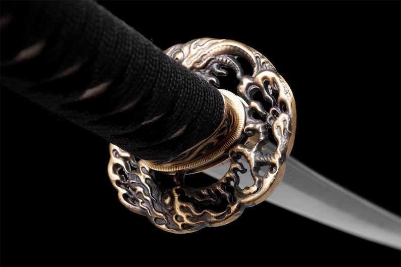 Hand-forged Japanese Katana, Damascus Steel With Ladder Pattern, Dragon ...
