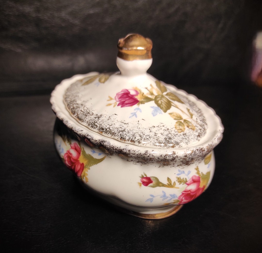 Vintage Porcelain Oval Jewelry Box With Rose Pattern - Small Jewelry ...
