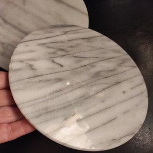 One 17.5cm Vintage Marble Serving Board - Round Marble Hot Food Stand ...