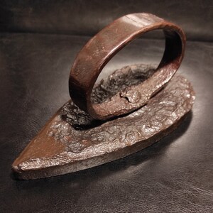 Antique Sad Iron - Рrimitive Sad Iron Weight 1780 Grams - Iron With a ...