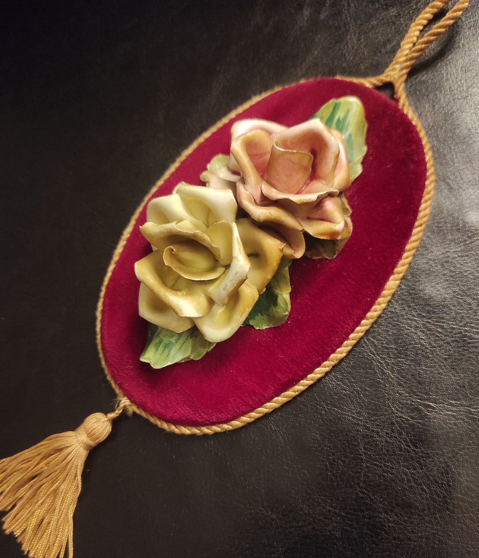Vintage Italian Porcelain Roses on a Velvet Trestle/ Vintage Velvet ...