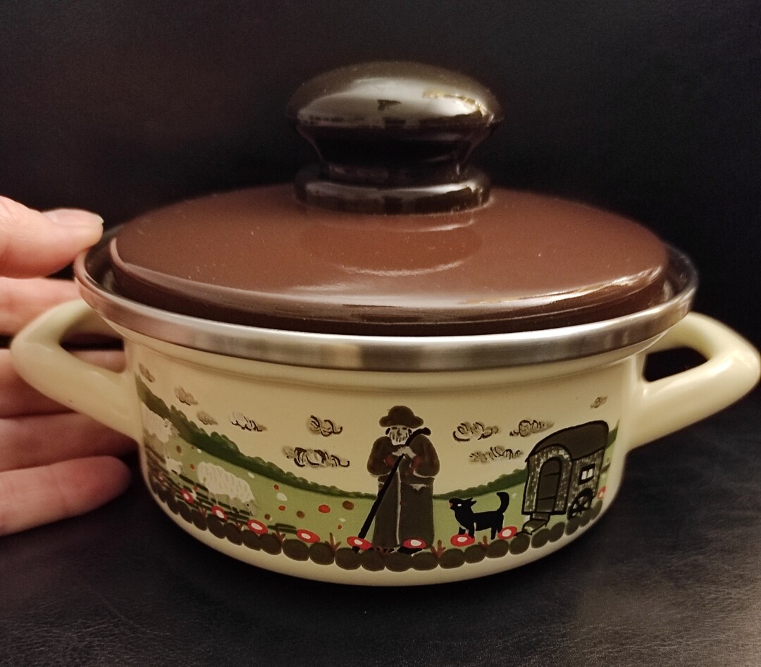 Vintage Small Enamel Casserole Pot With Lid With Rustic Scene /old Pot ...