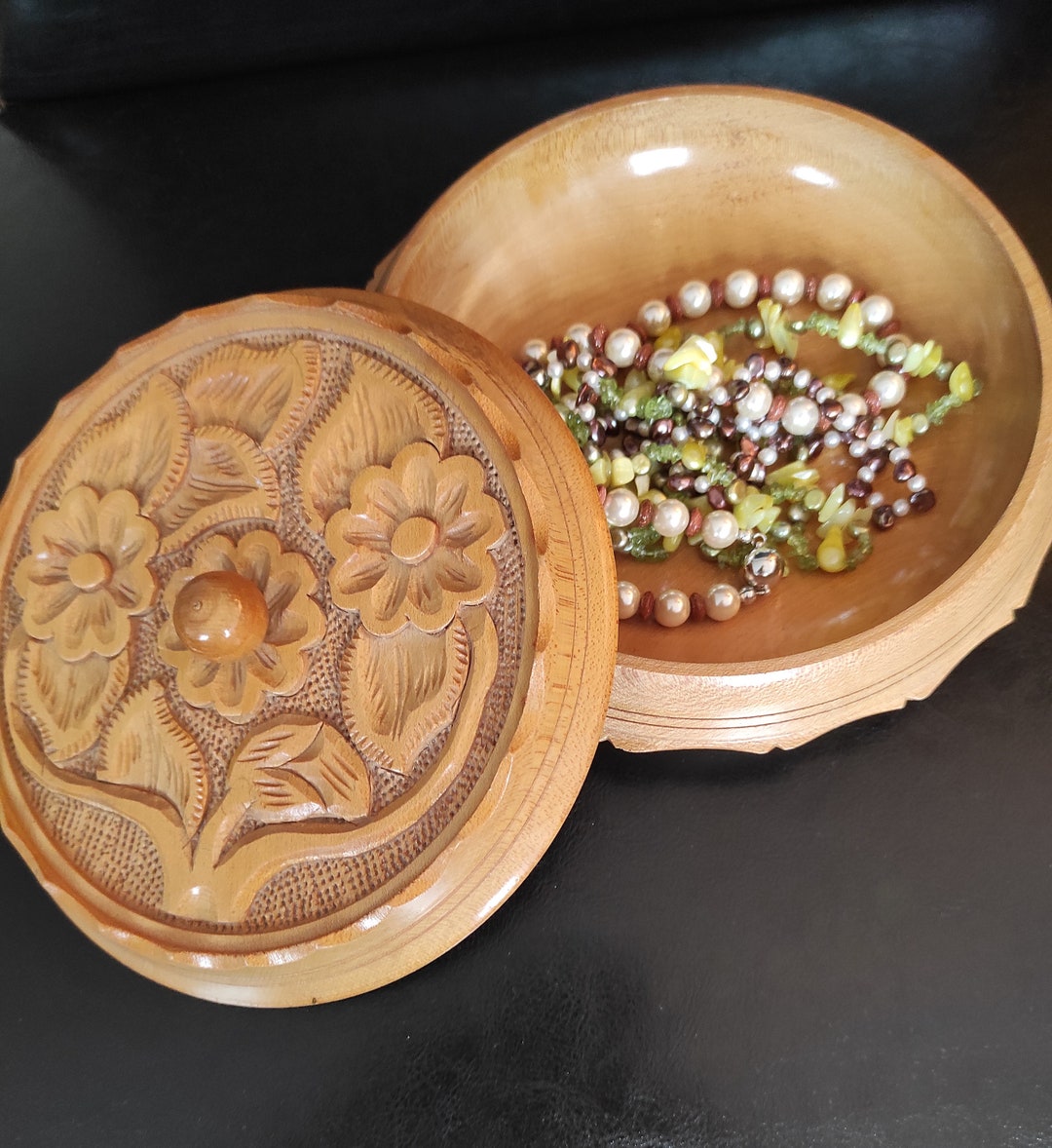 Large Vintage Round Wooden Box With Lid. Old Hand Carved Wooden Box ...