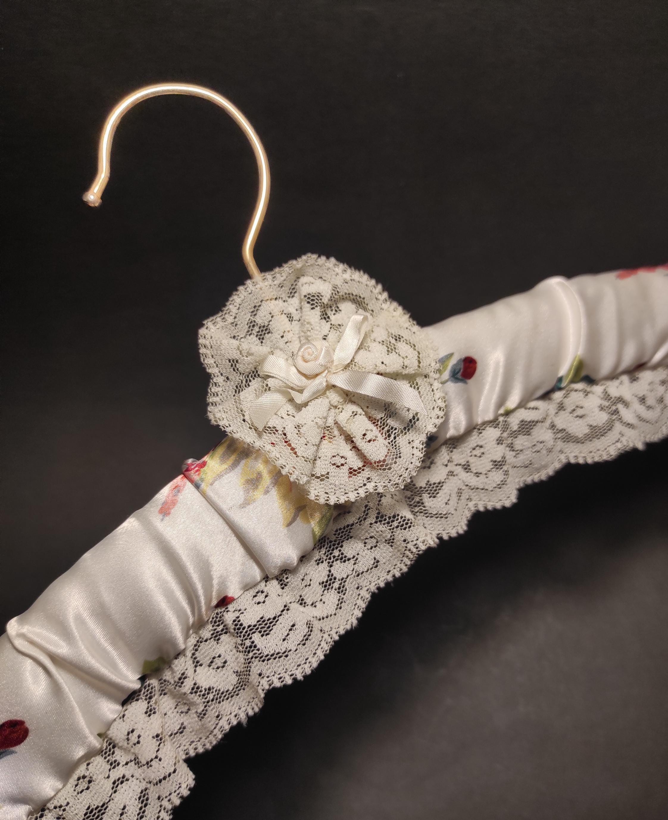 Set of 4 Delicate Vintage Satin and Lace Hangers/ Clothes Hangers ...