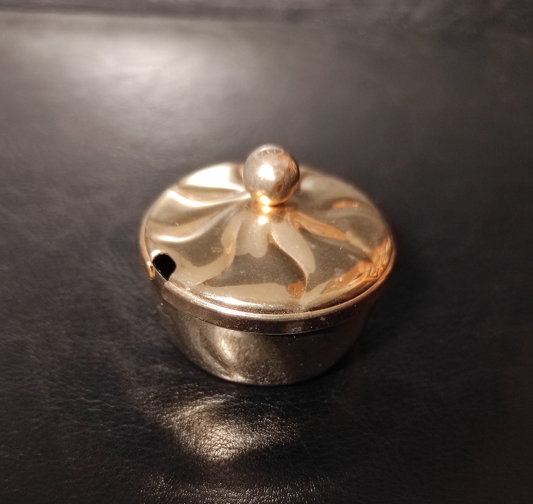 Vintage Metal Pillbox in Gold Color/ an Old German Gold Shabby Pill Box ...