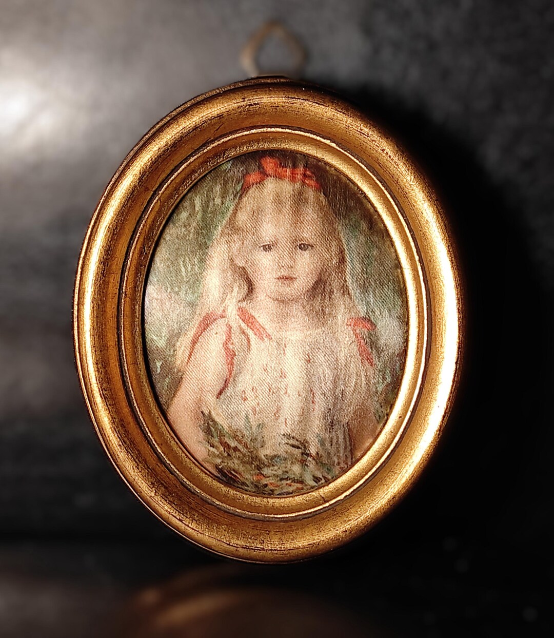 Small Vintage Gold Oval Wooden Frame With Old Silkscreen/antique Gold ...