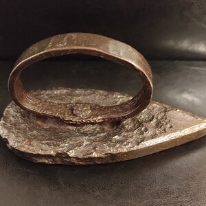 Antique Sad Iron - Рrimitive Sad Iron Weight 1780 Grams - Iron With a ...