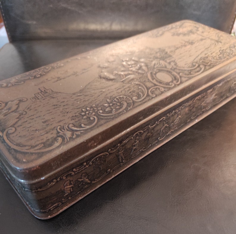 Vintage Cookie or Gingerbread Tin Box. Rusty German Tin Can for Your ...