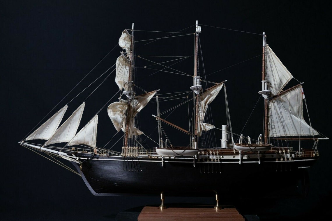 Handmade Wooden Endurance Ship Model Kit Scale 1:70 Height 446 Mm Width ...