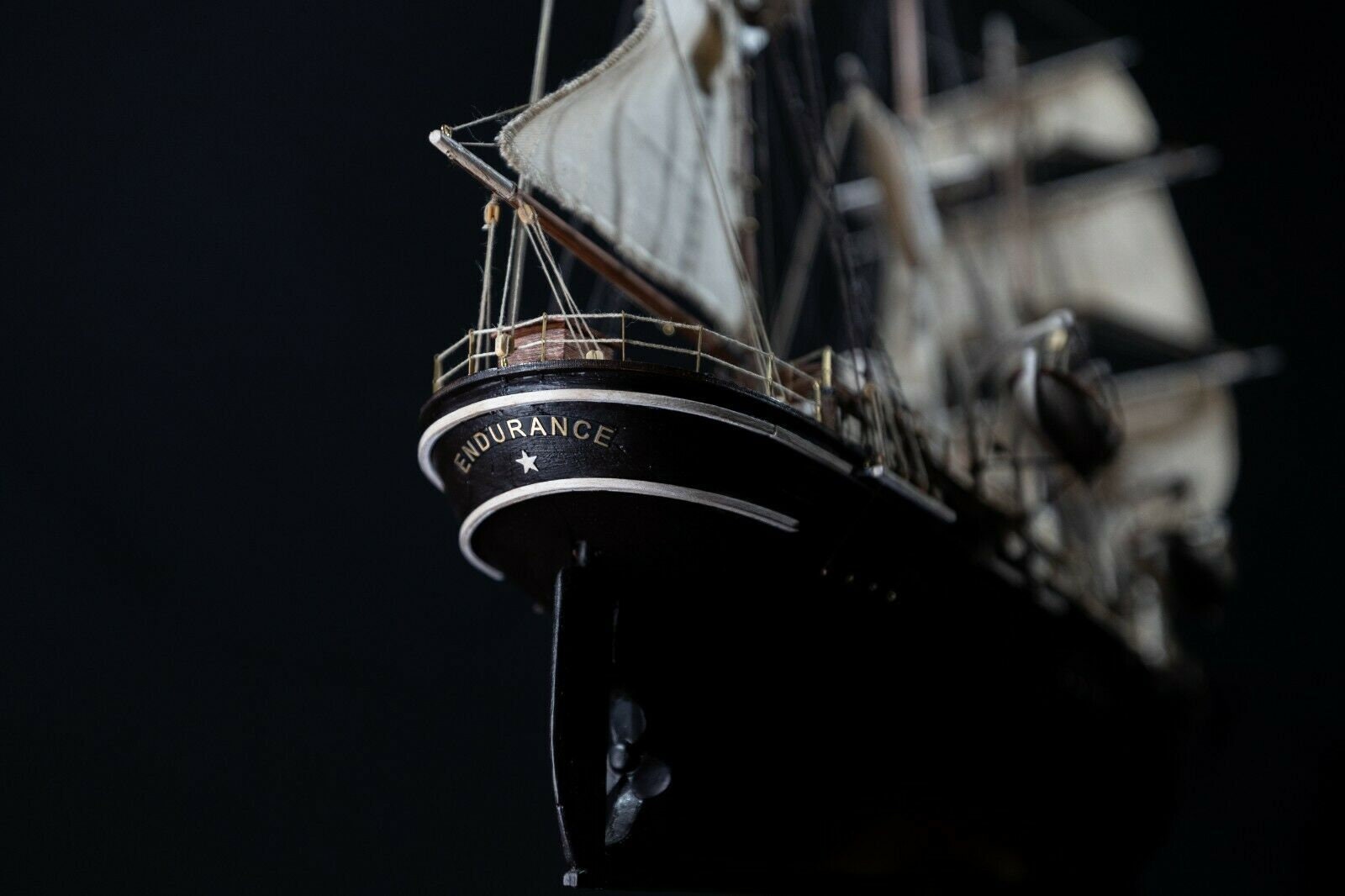 Handmade Wooden Endurance Ship Model Kit Scale 1:70 Height 446 Mm Width ...