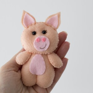 Felt Farm Animals Sewing PDF Pattern, Horse, Pig, Sheep, Cow and Chick ...