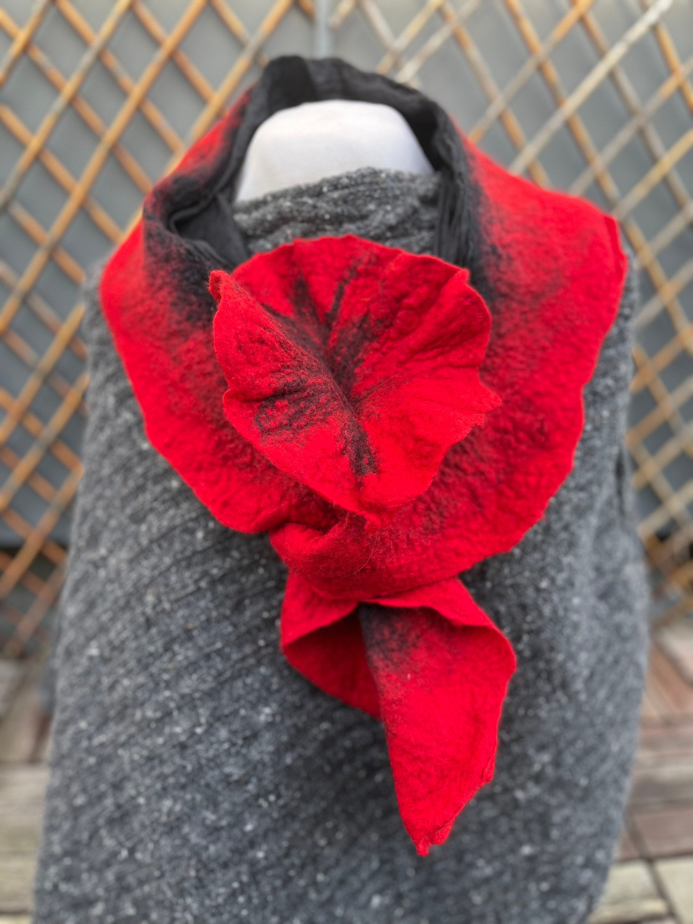 Felt Wool and Silk Flower Scarf - POPPY - Etsy