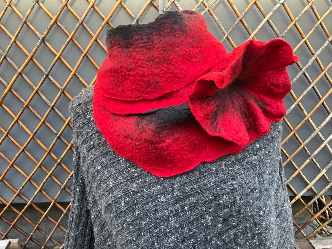 Felt Wool and Silk Flower Scarf - POPPY - Etsy