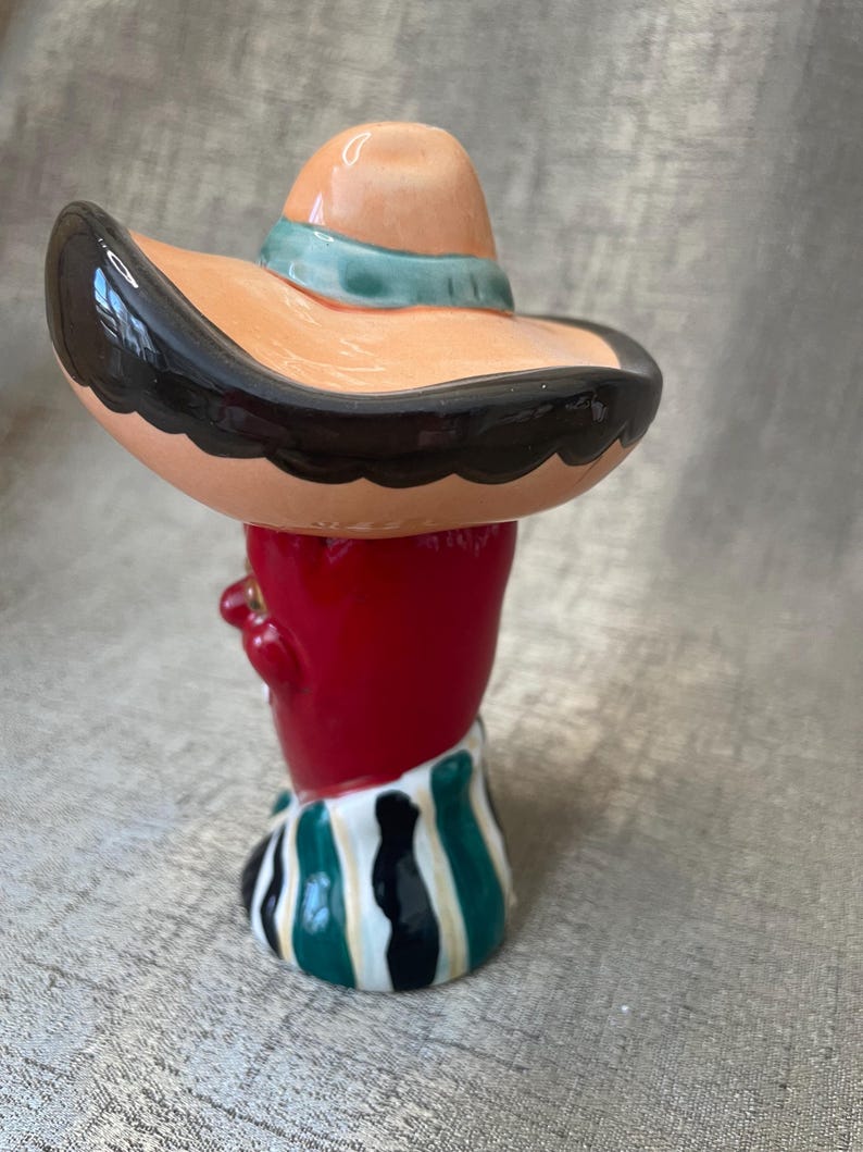 Vintage Chili Pepper Salt & Pepper Shakers: Anthropomorphic Sombrero ...