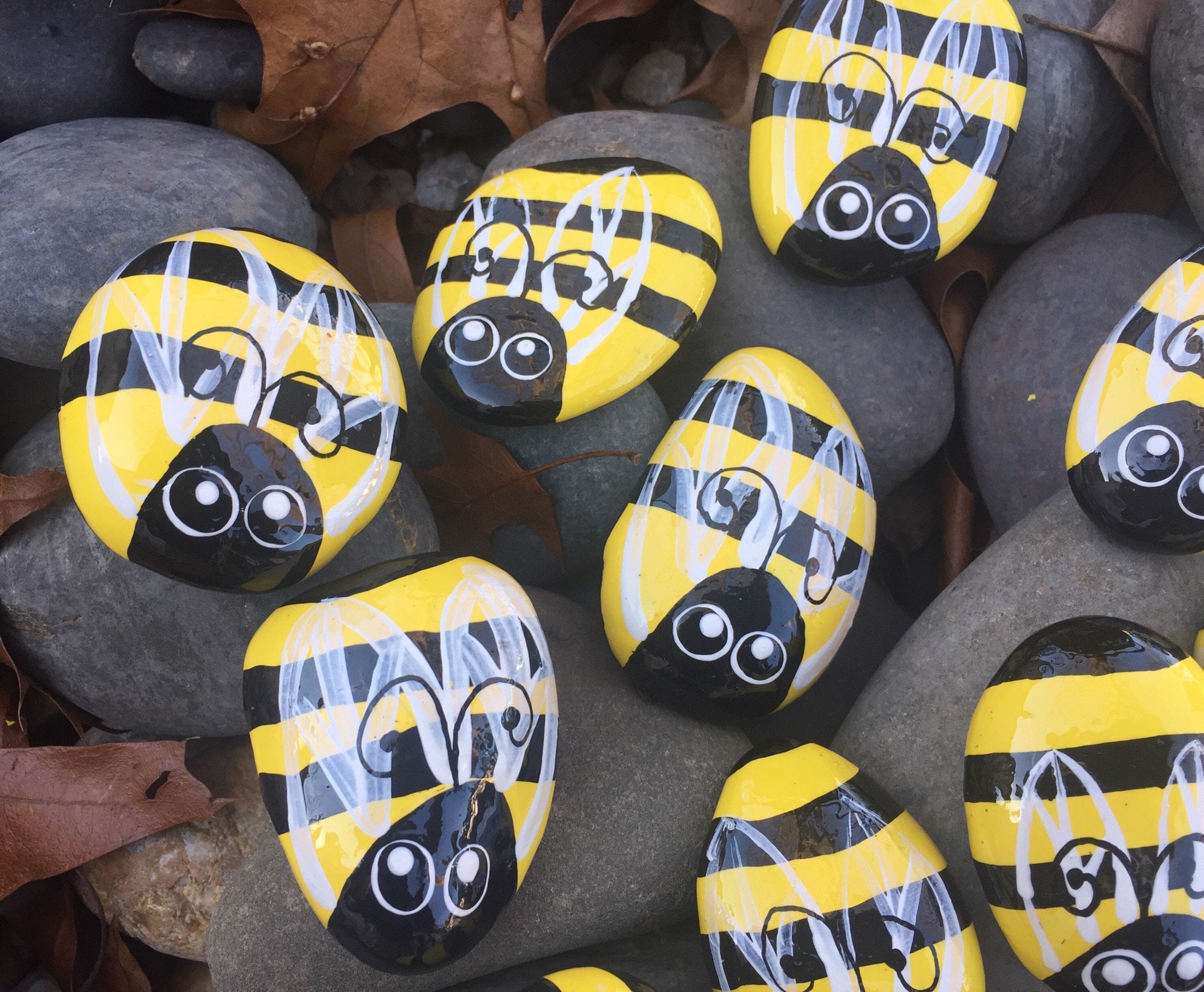 Set of 10 2 1/2 to 3 Inches Bumblebee Painted Rocks, Bee Rocks for ...