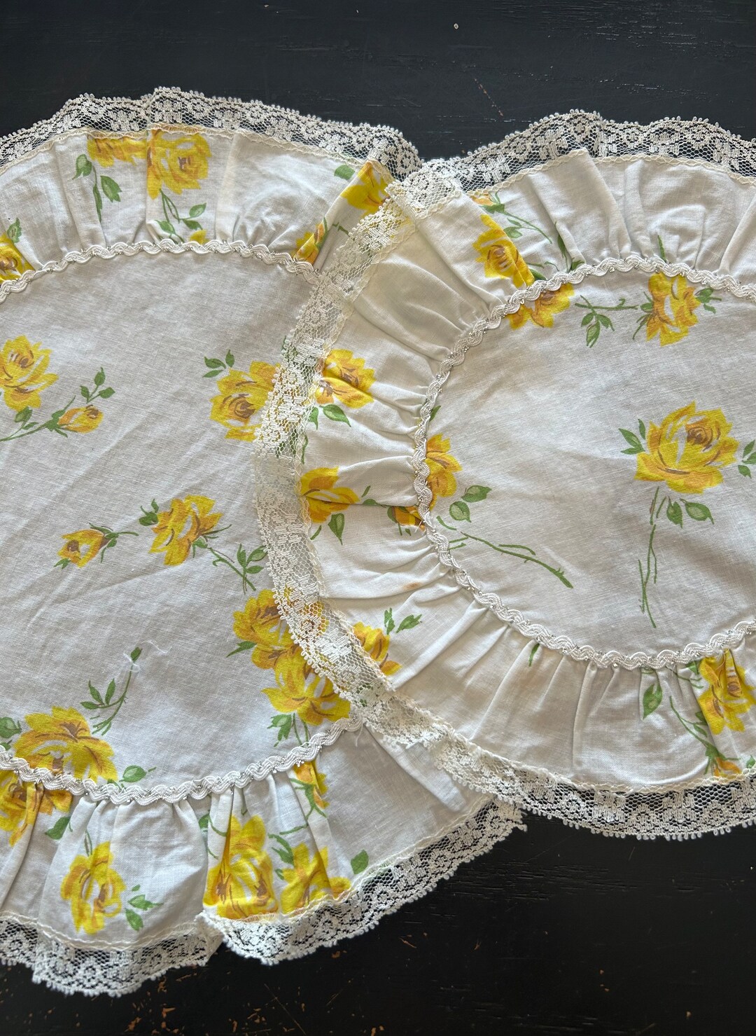 2 Vintage Cotton Cloth Doilies With Yellow Rose of Texas - Etsy