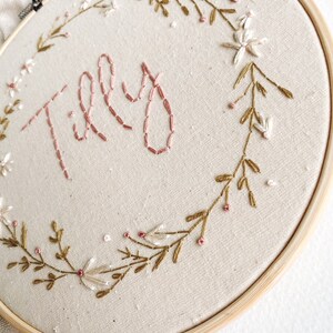 Custom Name Floral Embroidery Hoop | Modern Embroidery Hoop - Etsy