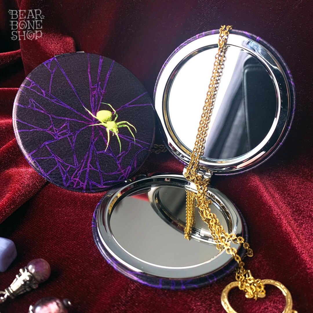 Web of Vanity | Gothic Compact Mirror - Etsy