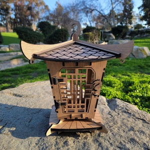 Japanese Wooden Pagoda Lantern, Indoor and Outdoor Dragon LED Lantern ...