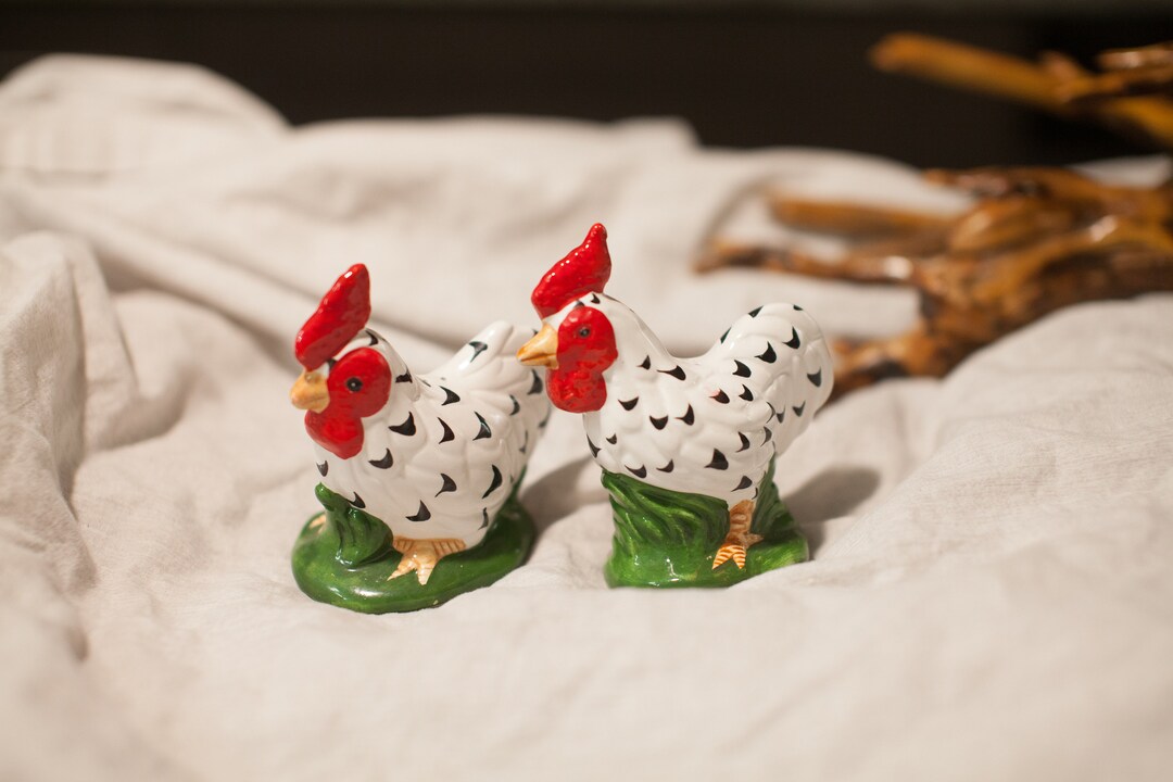 Spotted Rooster Salt and Pepper Shakers - Etsy