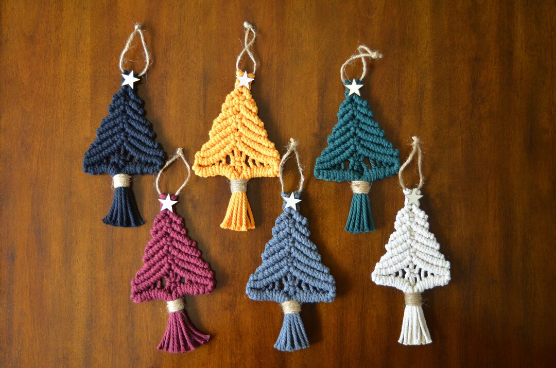 Macramé Christmas Tree Ornaments and Garlands - Etsy