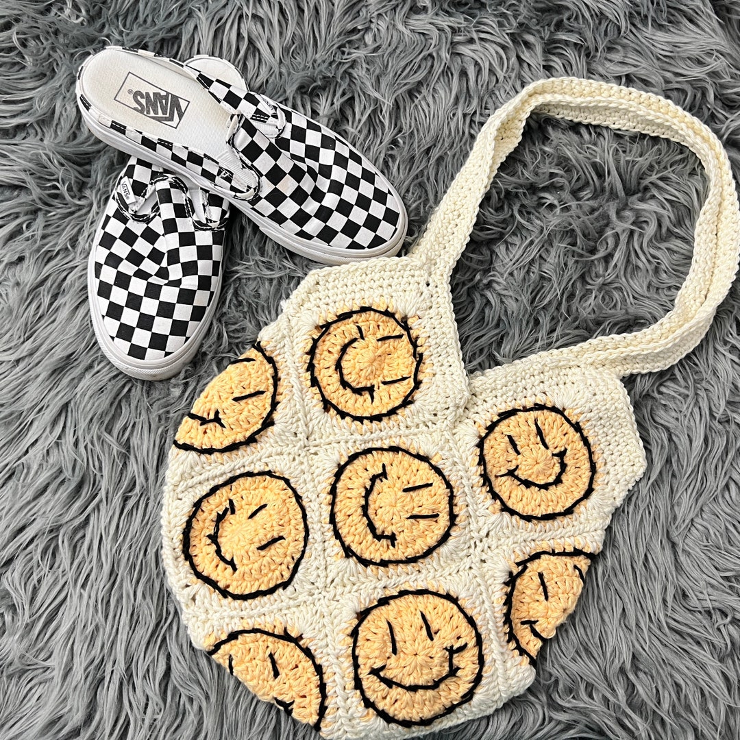 Smiley Face Totebag - Etsy