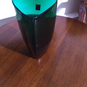 Oneida Crystal 24% Lead Crystal Dark Green Vase - Etsy