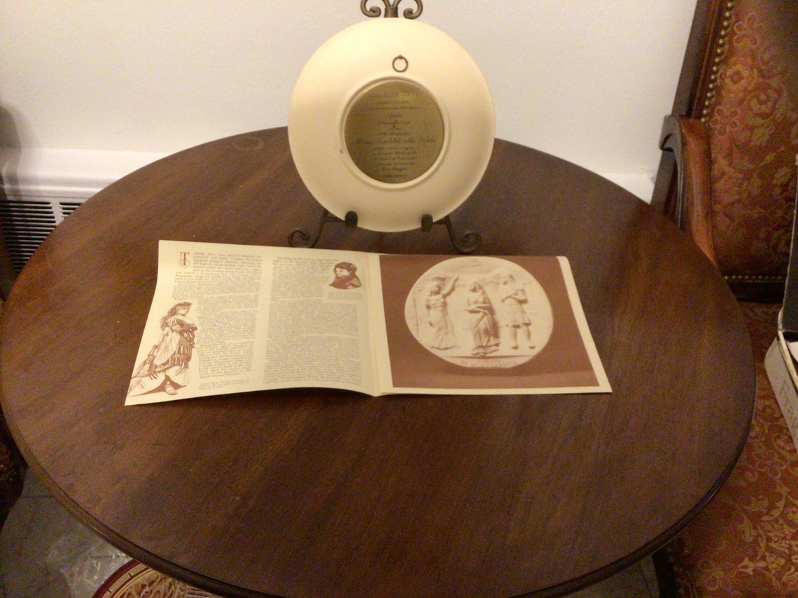 Aida First Edition in Ivory Alabaster Collector Plate - Etsy