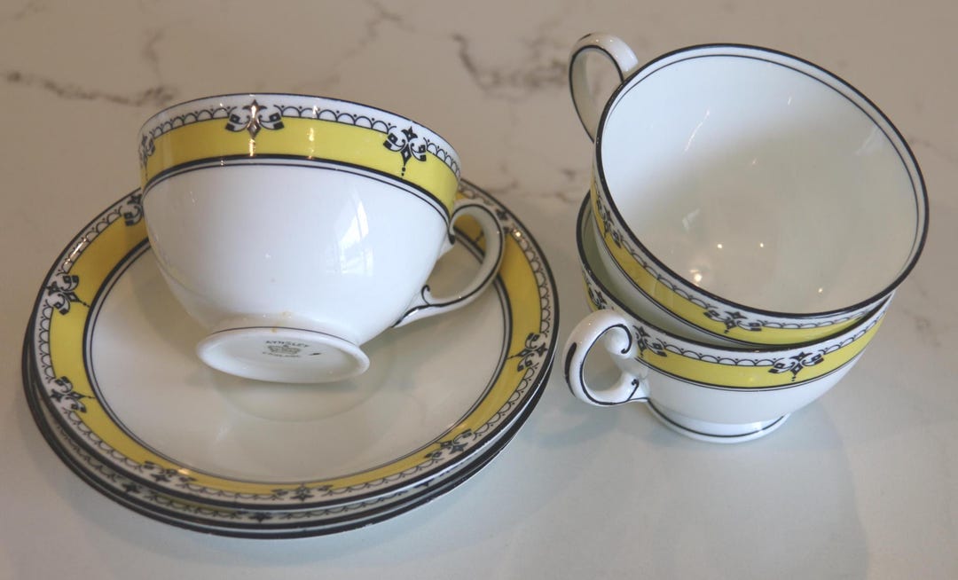 Set of Three Vintage Aynsley Art Deco Bone China Teacup & Saucer ...