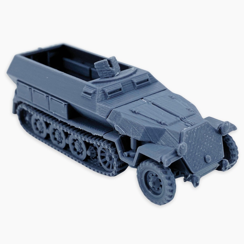 Sd.kfz. 251, Model Kit: WWII German Medium Halftrack Personnel Carrier ...