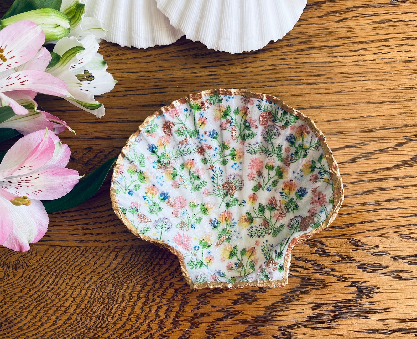 Scallop Shell Trinket Dish Dainty Flowers Decoupage Ring - Etsy