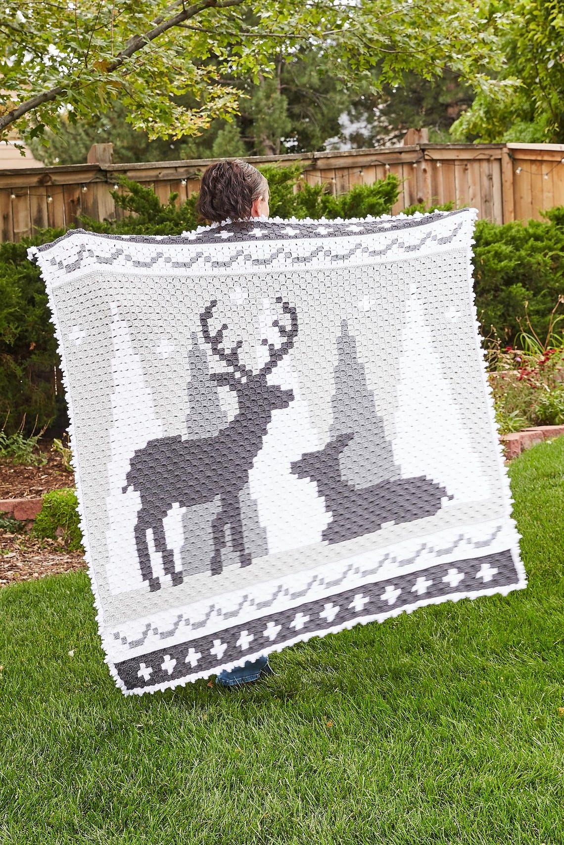 Winter Wonderland C2C Crochet Afghan Pattern | Deer in Forest Corner to ...